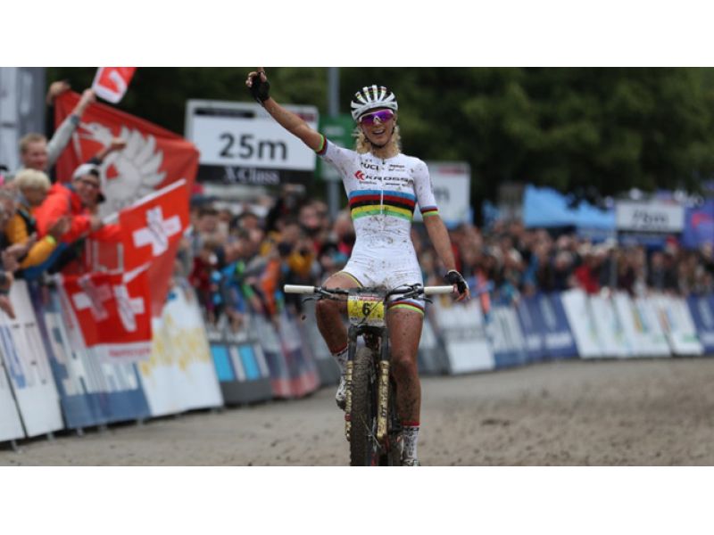 NORTHWAVE SI ESALTA CON LA REGINA NEFF