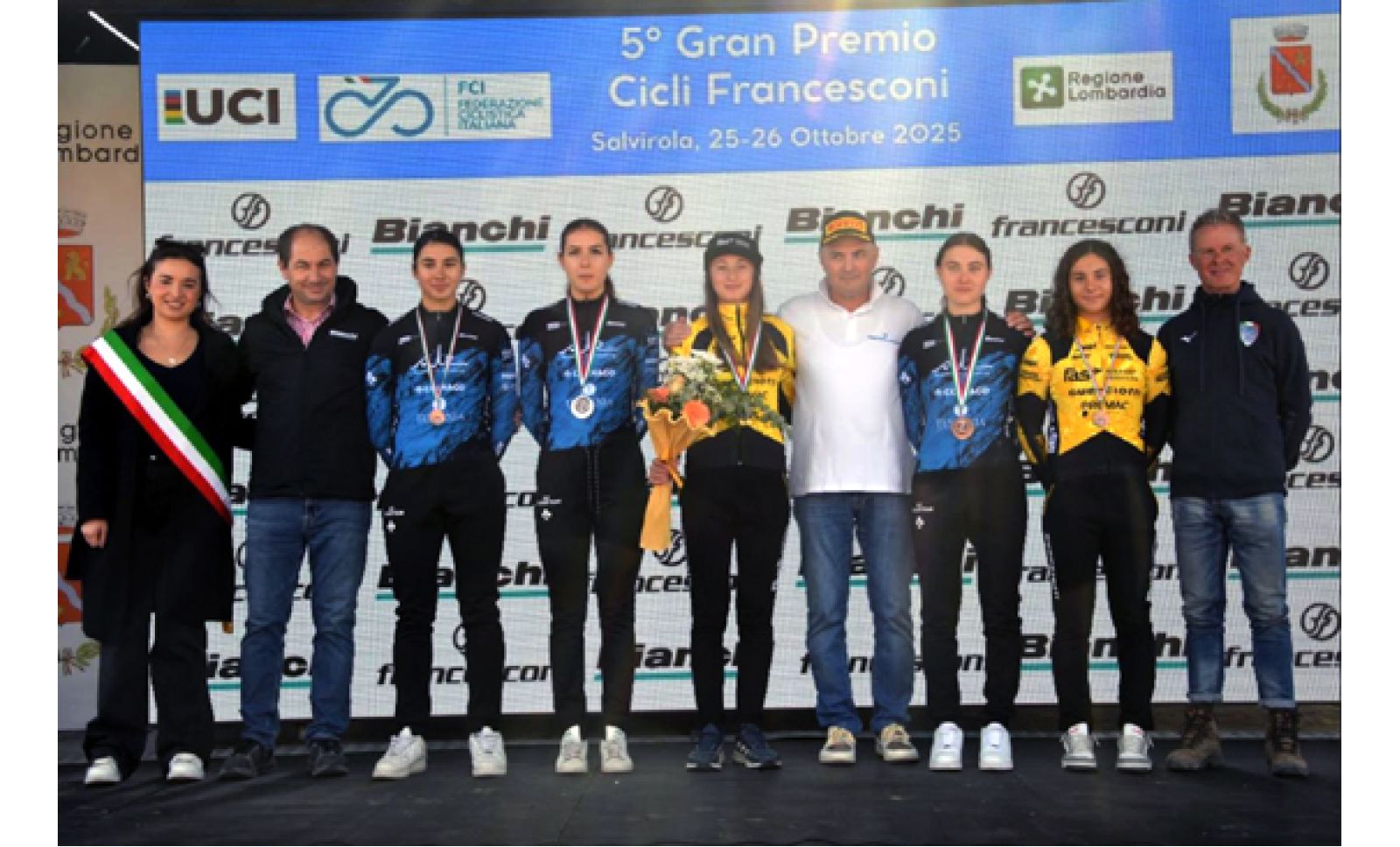 ALE COLNAGO TEAM. A SALVIROLA SALGONO SUL PODIO AZZETTI, BERTOLINI ...