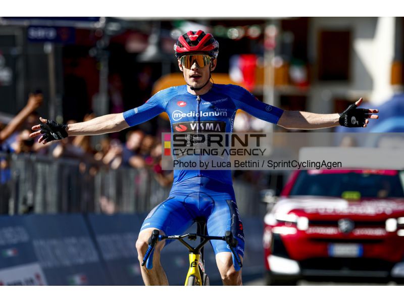 GIRO D'ITALIA. VINGEGAARD FA TRIS E A PILA SI PRENDE LA ROSA 2° GALL, 3 ...