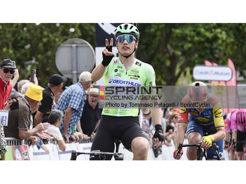 BOUCLES DE LA MAYENNE. KOOIJ CONCEDE IL BIS, CORSA A COSNEFROY