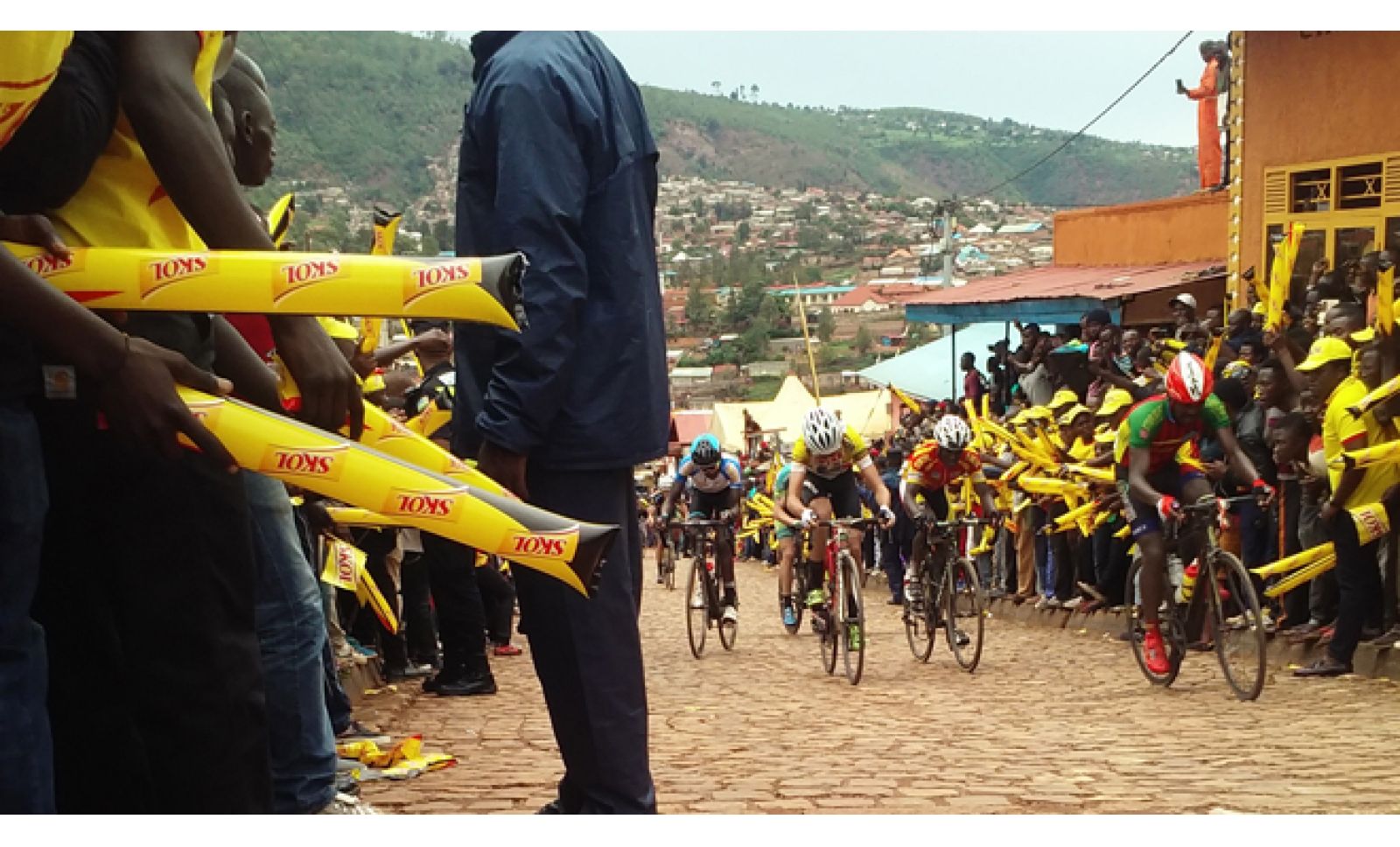 IL PASTO IN RWANDA. Il muro di Valens. GALLERY