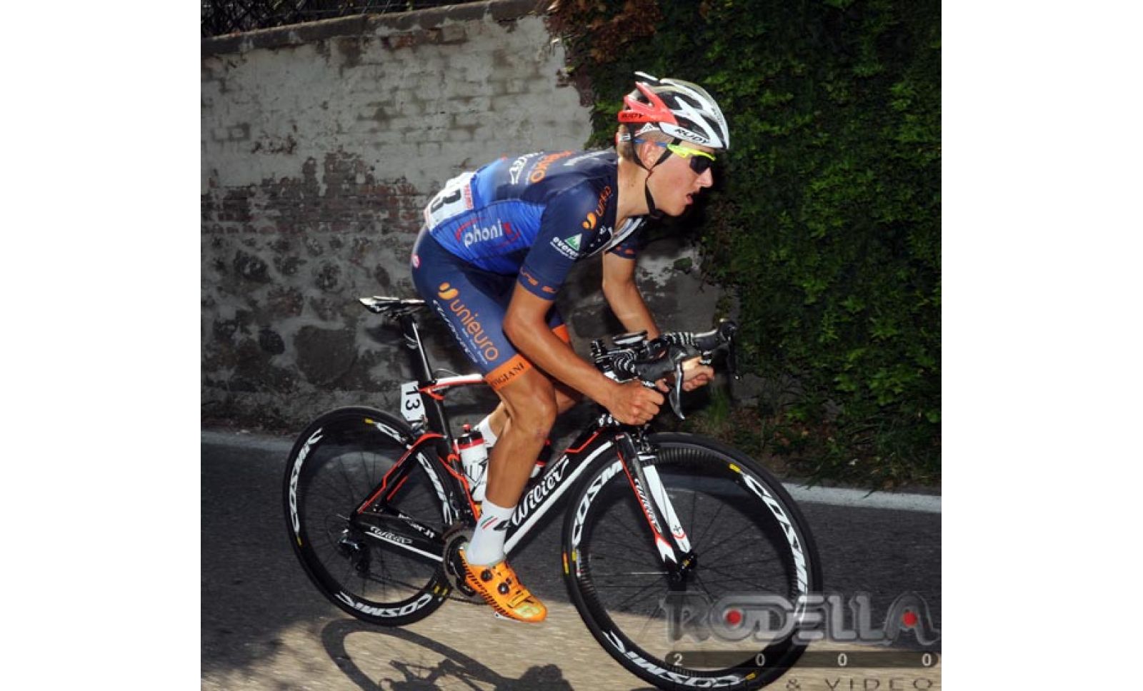 GP CARNAGHESE. Vittoria di Leo Basso a Carnago