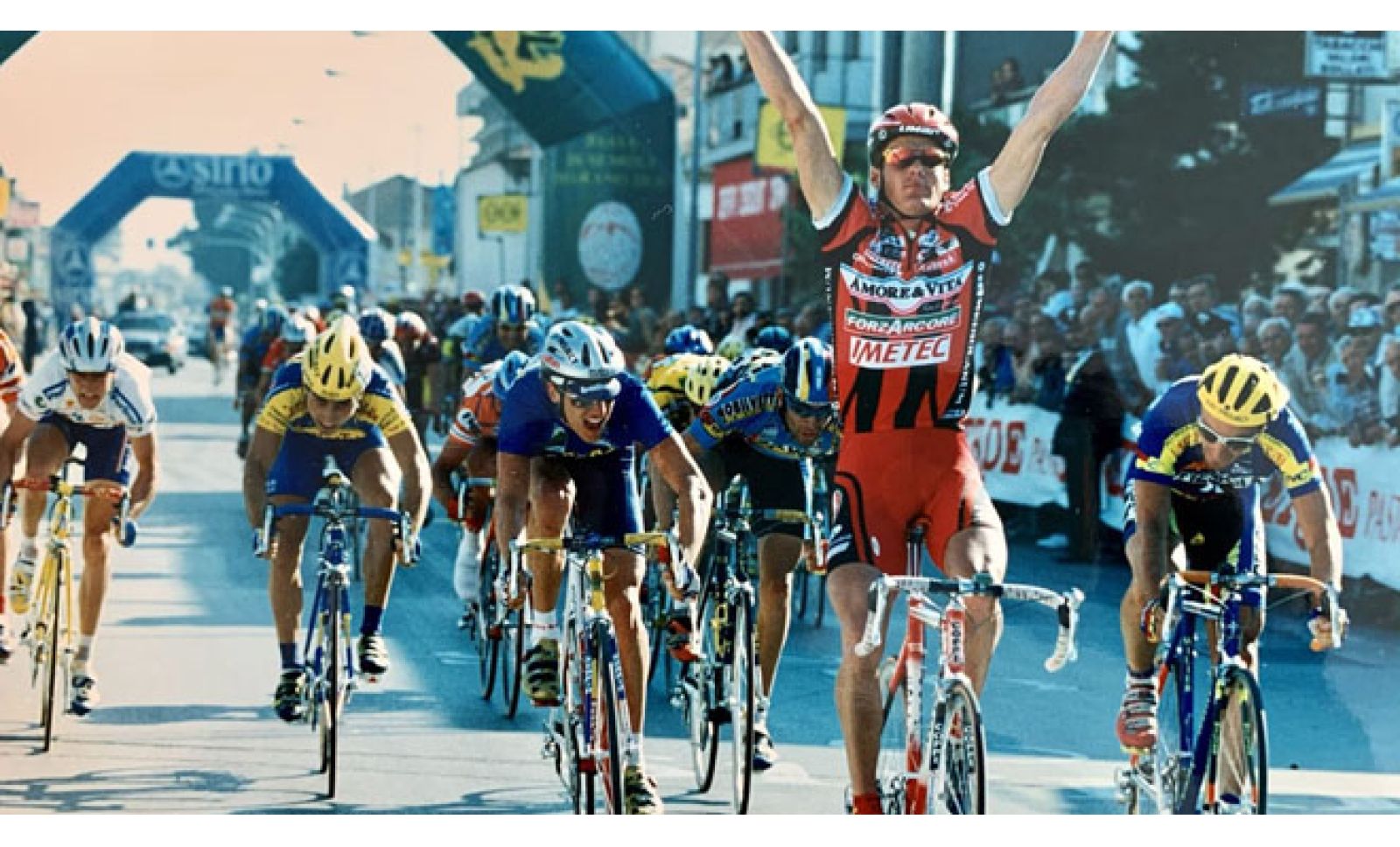GLENN MAGNUSSON, FANINI E QUELLE VOLATE D'ORO AL GIRO DAVANTI A RE ...
