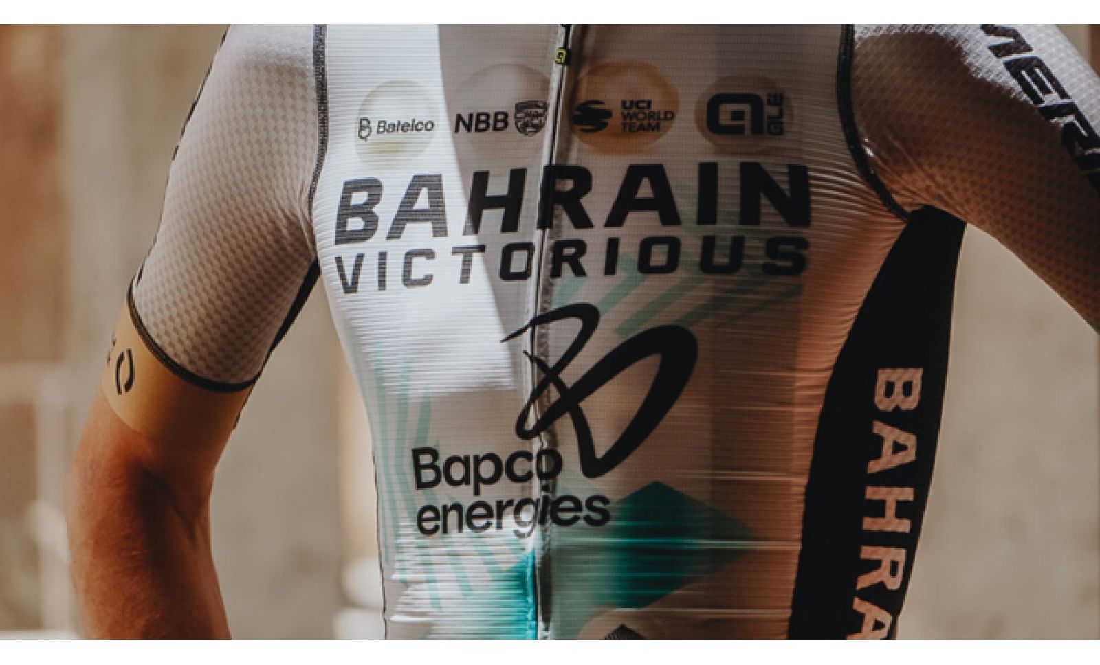 BAHRAIN VICTORIOUS. NUOVI COLORI E NUOVO LOGO DELLO SPONSOR PER IL TOUR ...