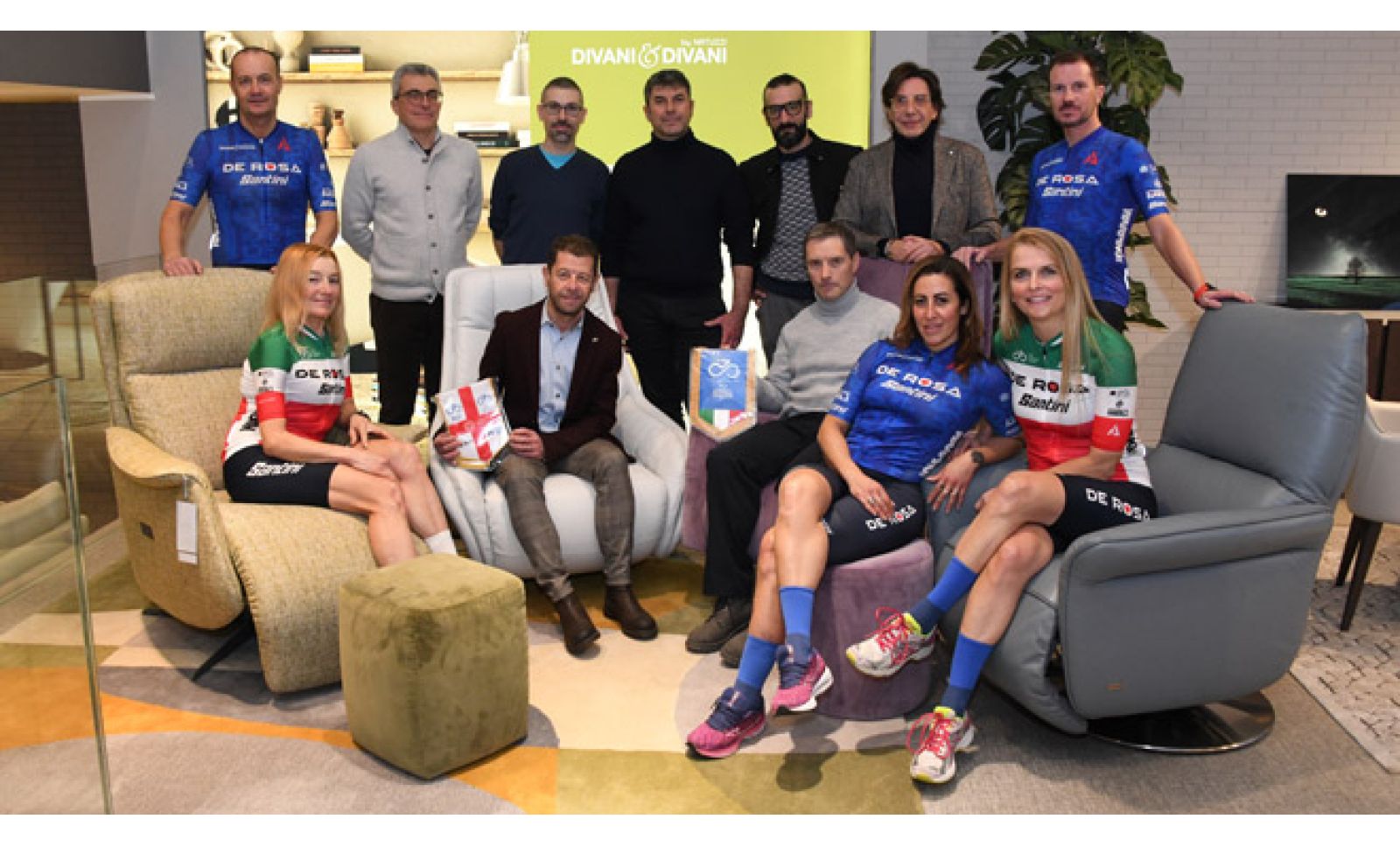IL TEAM DE ROSA SANTINI INIZIA LA SUA DECIMA STAGIONE. GALLERY