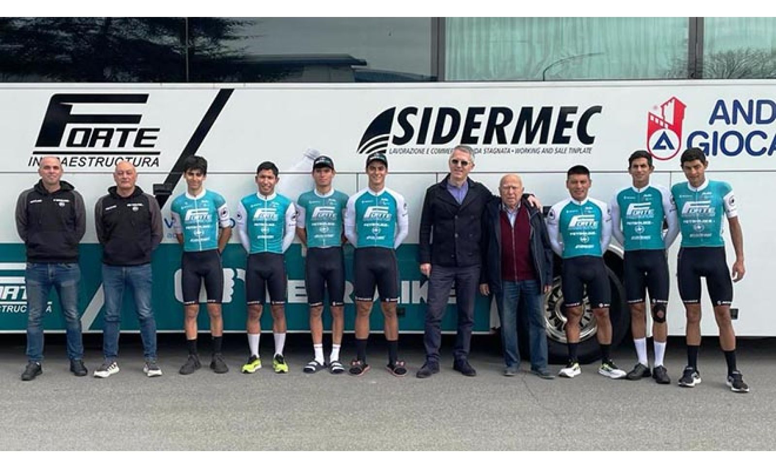 LA FORMAZIONE PETROLIKE IN VISITA ALLO SPONSOR PINO BUDA