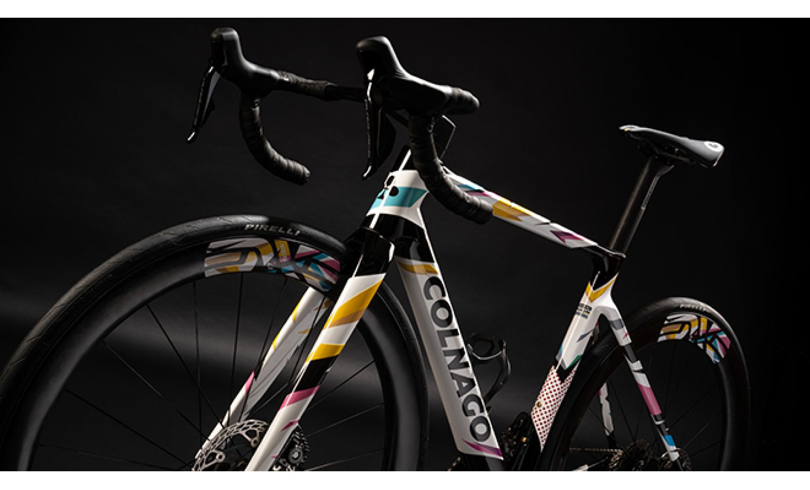 COLNAGO. UNA VR4s IN EDIZIONE SPECIALE PER LA SFIDA MONDIALE DI TADEJ ...