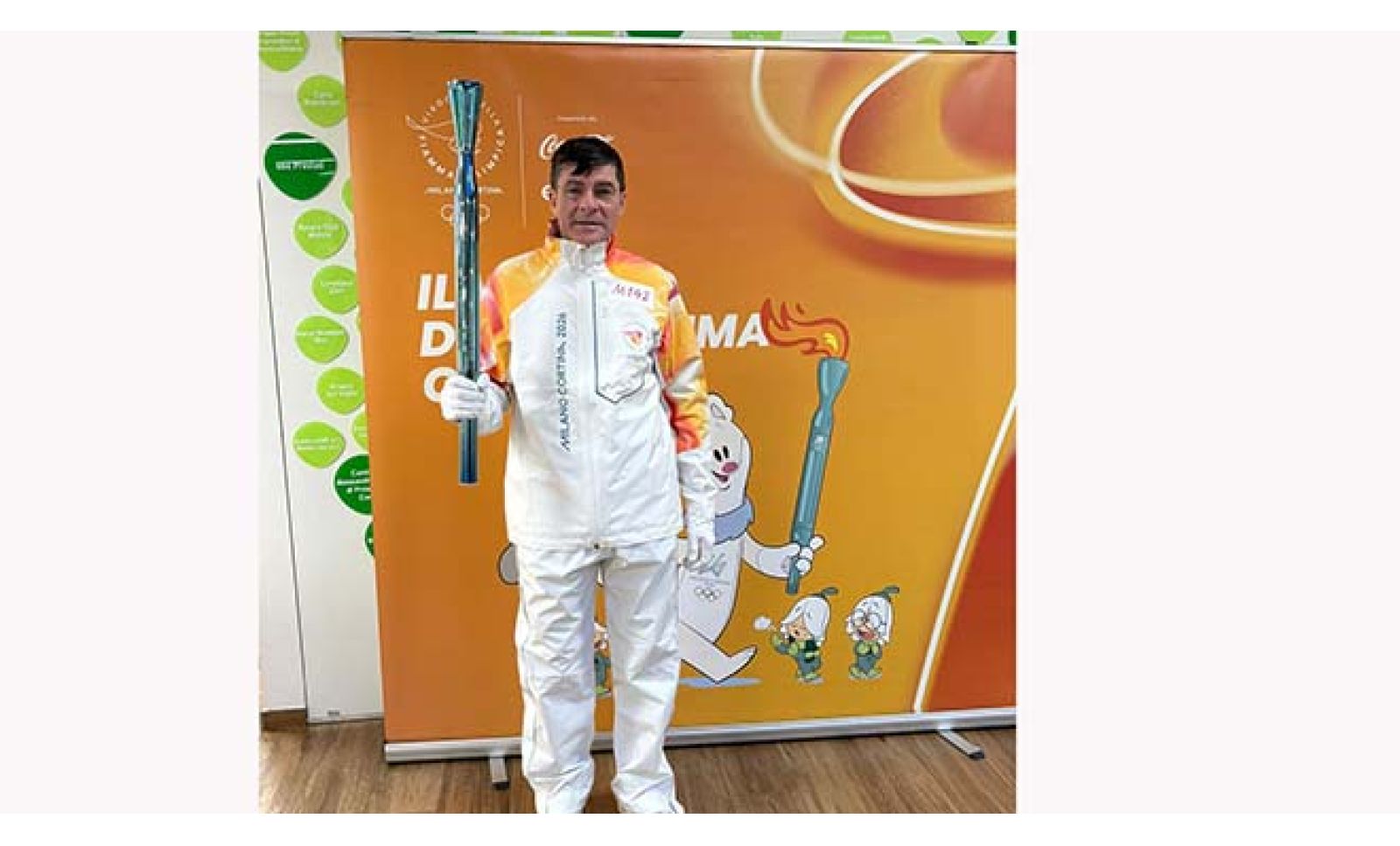 OLYMPICS. BUGNO TORCHBEARER IN MONZA ALONGSIDE YOUNG PATIENTS AT VERGA ...