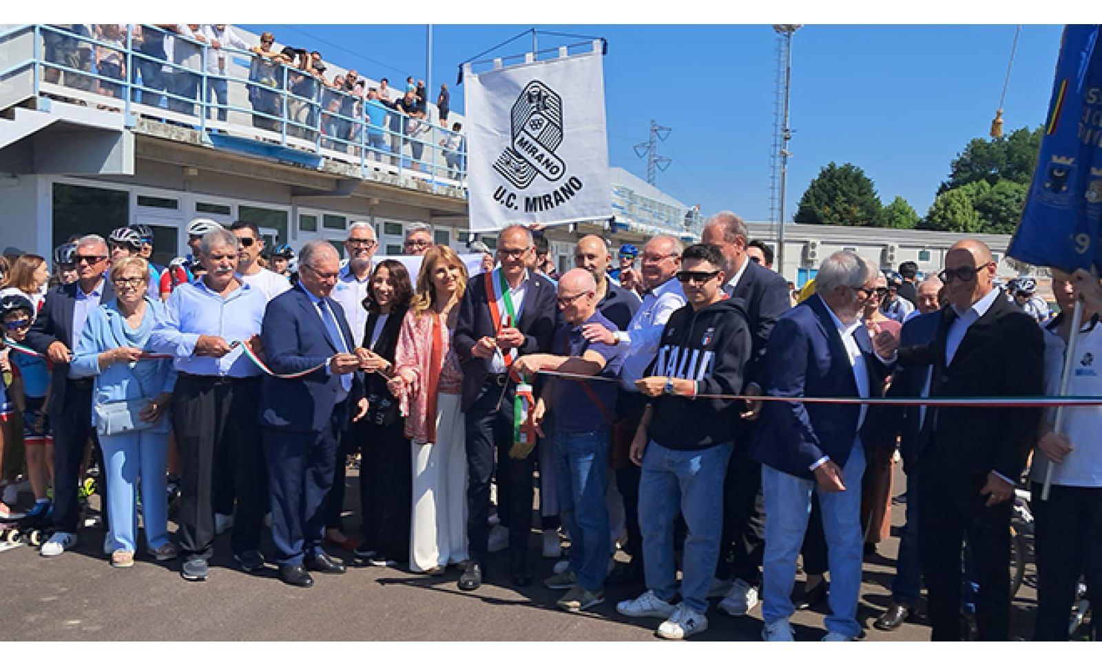 SCALTENIGO DI MIRANO, INAUGURATO IL NUOVO CICLODROMO DEDICATO AD ...